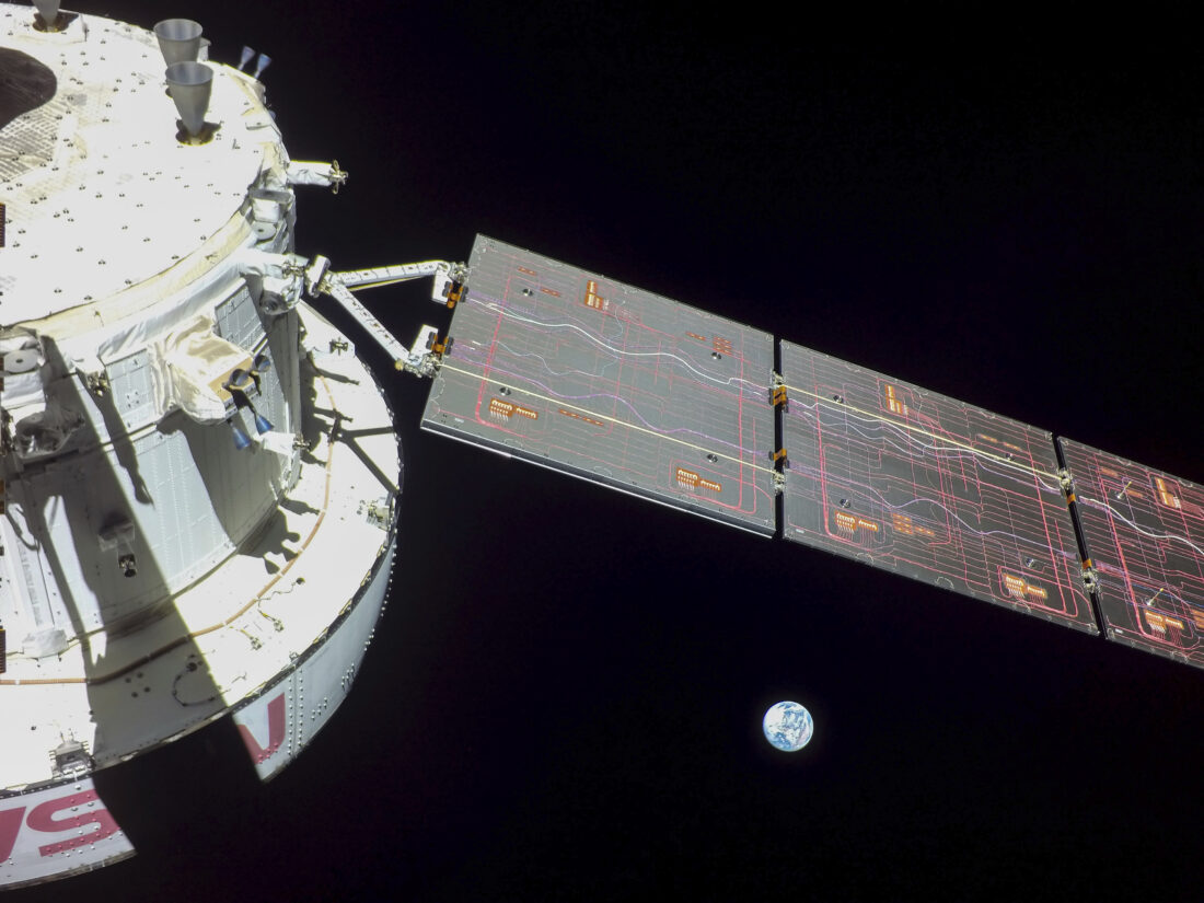 Nasas Orion Capsule Enters Far Flung Orbit Around Moon News Sports